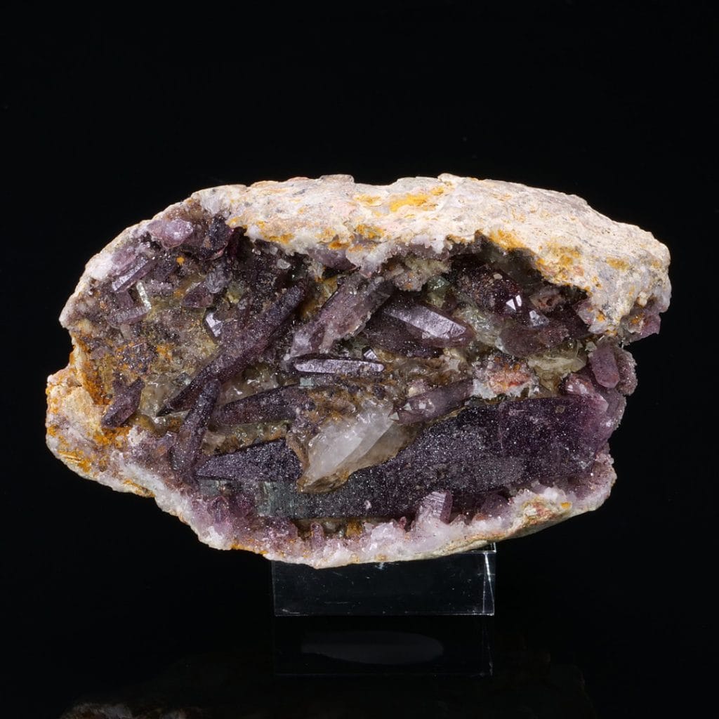 Home_front - The-Vug